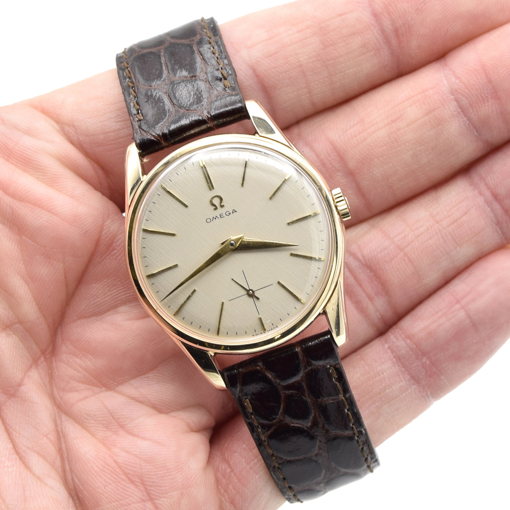 1962 Omega Classic Manual Wind Dress Watch in Solid 9ct Gold Case - Fu ...