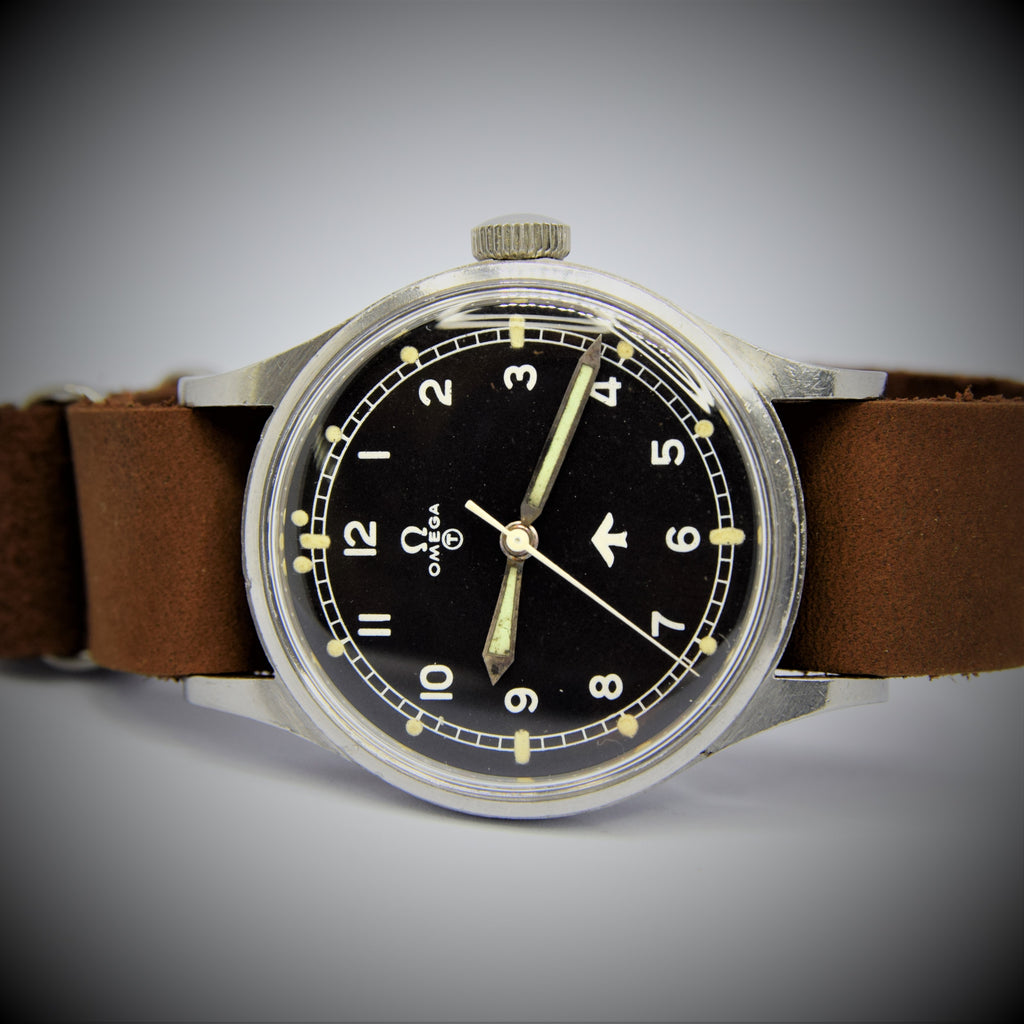 1953 Rare and Original Omega 6B/542 British Military Issue RAF "Fat Ar ...